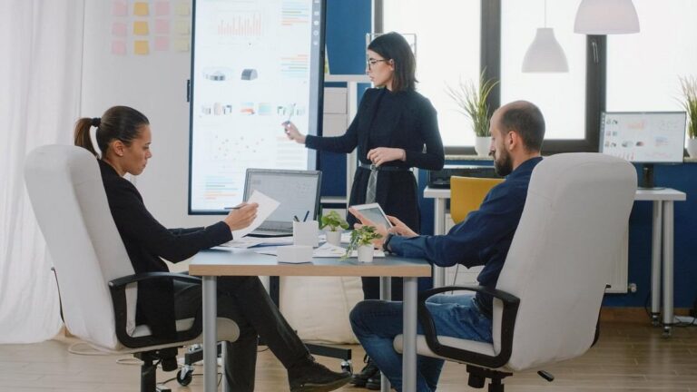 Banner acadêmico: como fazer, modelos e exemplos de pôster científico